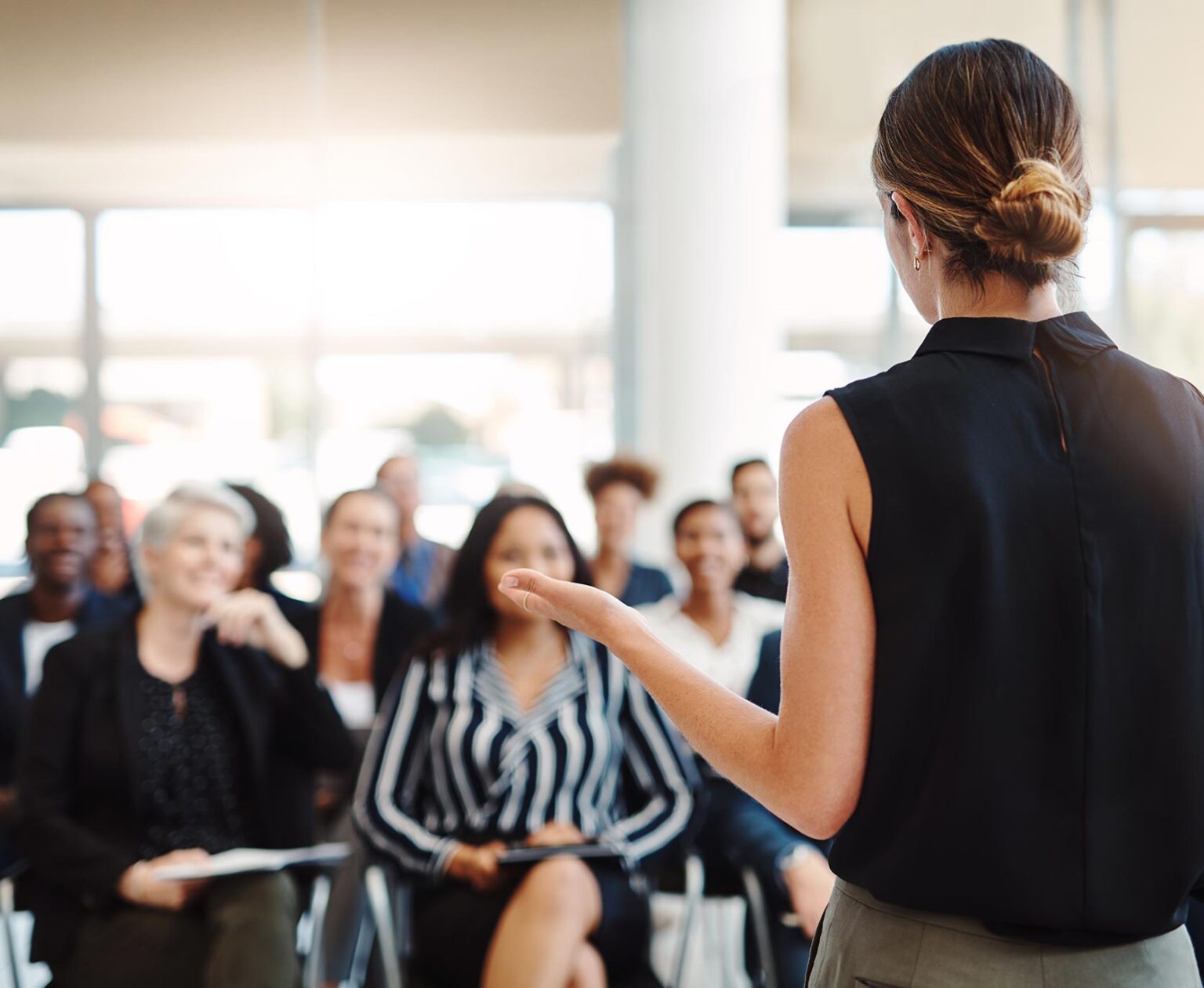 Best Business Speaker Topics 2023: Innovation and Strategy - Online Economy